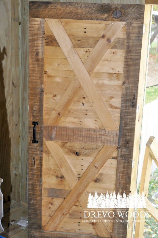 Custom door for playhouse – Drevo Woods